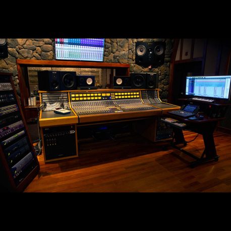 API 2448 Recording and Mixing Console - AWAVE
