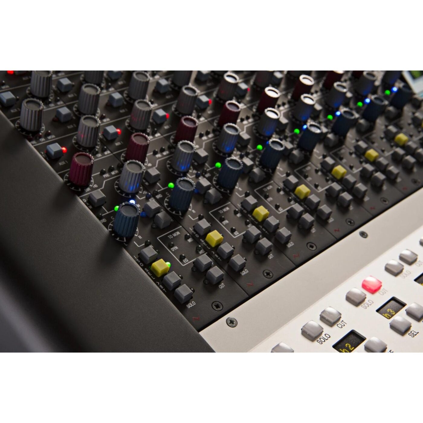 NEVE GENESYS BLACK G32 16-CHANNEL 32-FADER ANALOG RECORDING CONSOLE ...